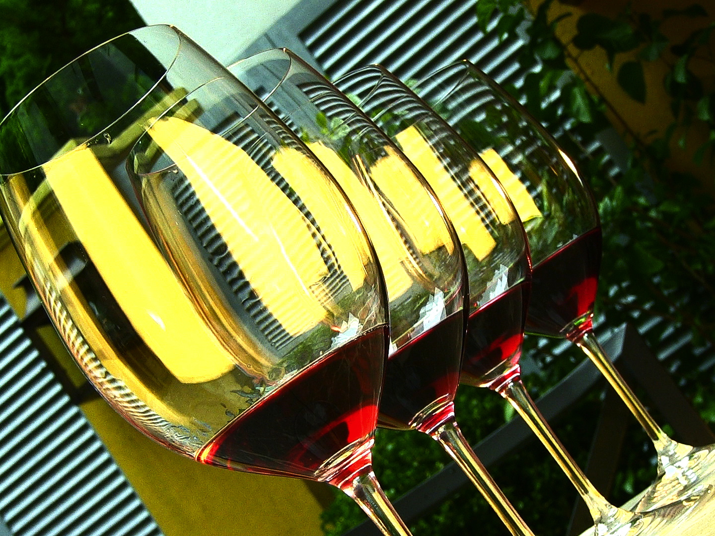 Some Like it Cold...Choosin' and Chillin' Red Wine in the Good Old ...